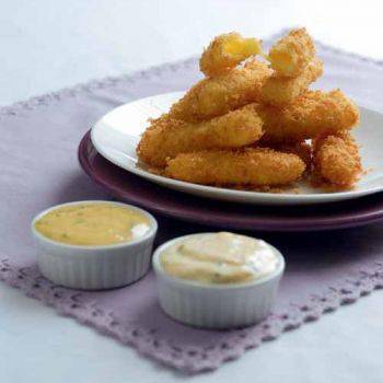 Making Cheese Sticks - Yummy.ph