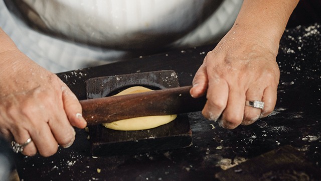 Have A Taste Of This Kapampangan Lola’s Legendary Cookies