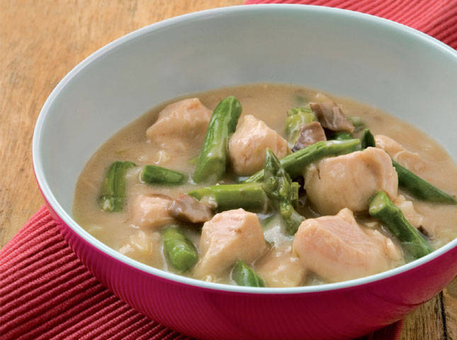 Chicken Chunks in Creamy Corn and Asparagus