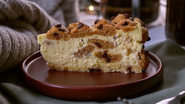 Starbucks Introduces New Desserts And Pastries To The Menu