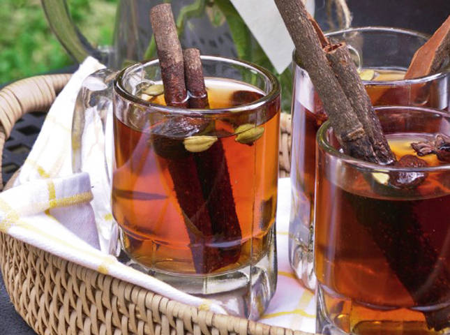 Spiced Teh-O Recipe | Yummy.ph