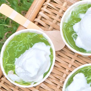 6 Summer Desserts That Bring On the Good Vibes