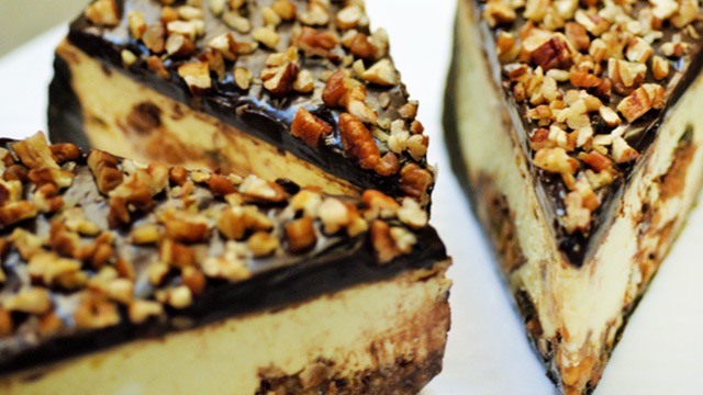 The Prettiest and Lip-Smacking Cheesecakes Around Manila