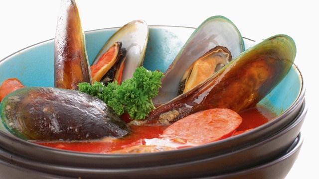 Mussel and Sausage Stew Recipe