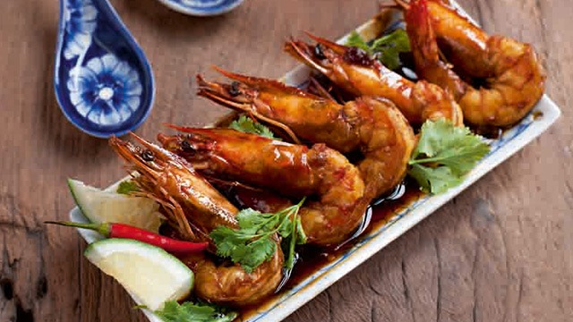 Ginger-Caramel Prawns Recipe | Yummy.ph