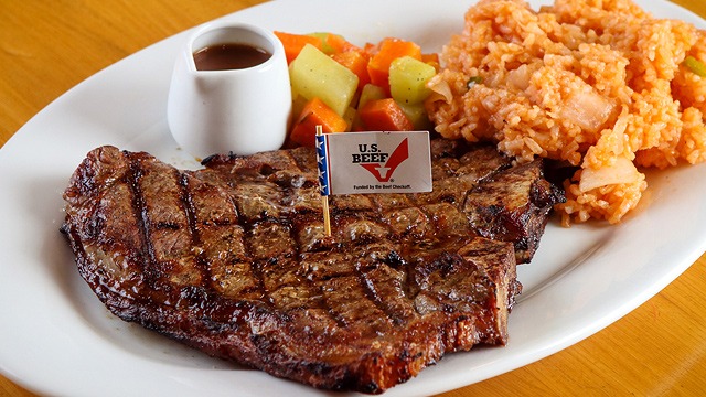 Here's What You Should Order at the First Meat Plus Cafe in Manila