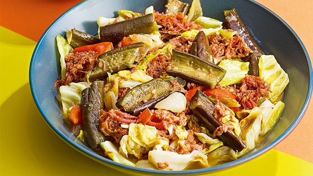 Corned Beef Stew Recipe | Yummy.ph