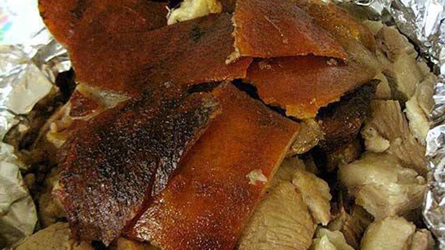 Where To Order Lechon For Noche Buena In Metro Manila