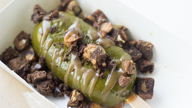 Dessert Fans, You Need To Try These Cookies + DIY Cake Bars!