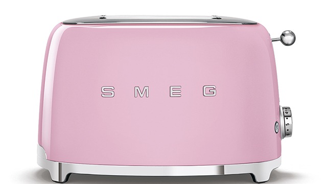 Smeg Makes Vintage-Looking Toasters In A Variety of Cute Colors