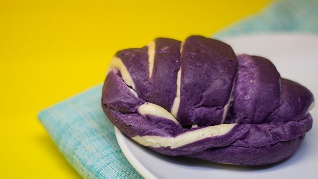 You Can Only Get These Ube Langka Croissants At Cebu Pacific!