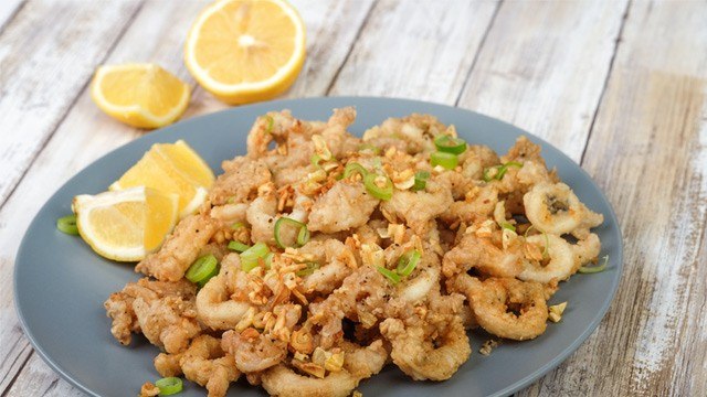 Calamari with Lemon and Garlic Recipe