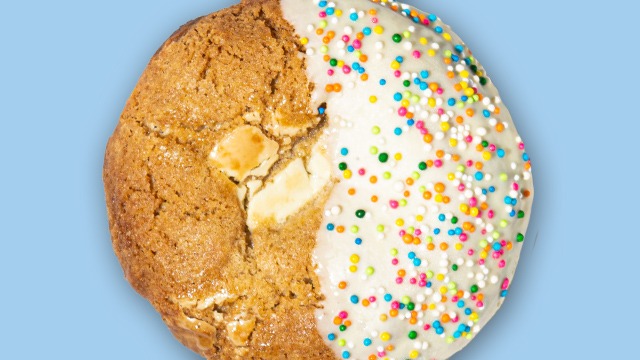 Mo Cookies Launches Birthday Cookie