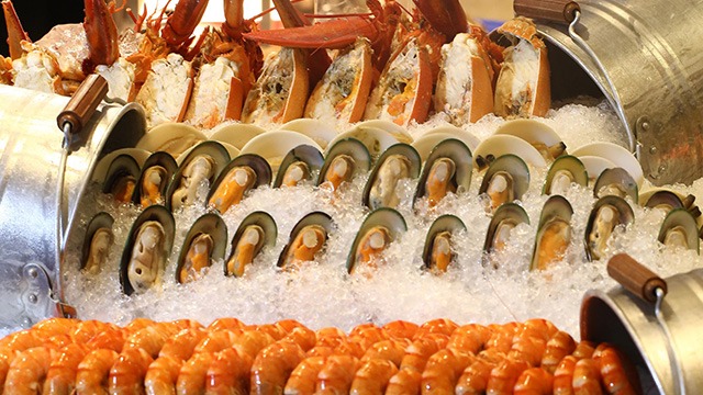 Enjoy A Hotel Lunch Buffet For Two For Only P2,020