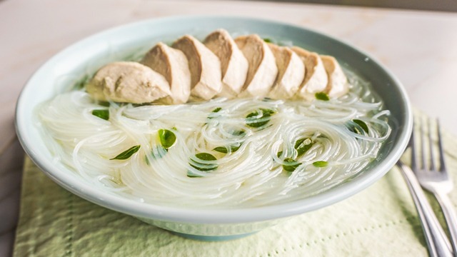 This Pancit Sotanghon Dish Will Remind You Of Home