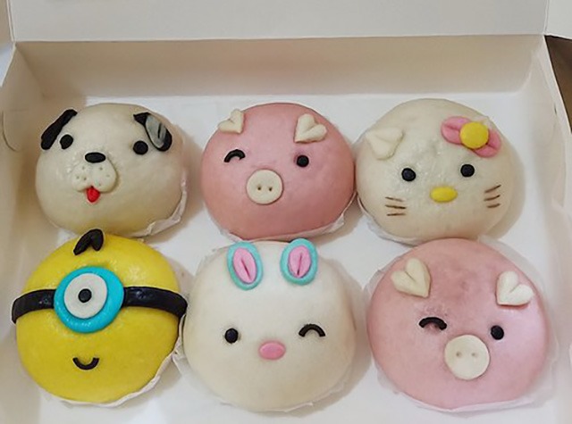 These Asado Steamed Buns Look Like Hello Kitty