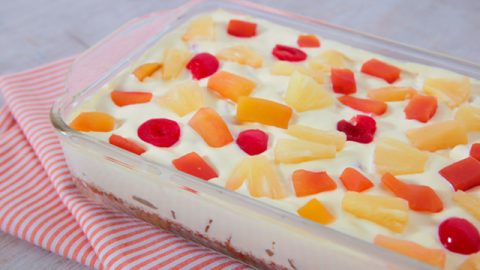Surprise Your Family and Friends with Fruit Salad Graham Ref Cake