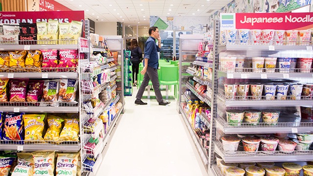 FamilyMart Udenna Largest Philippines Branch | Yummy.ph