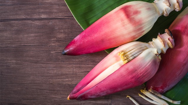 These Are The Veggies You Can Mix Into Kare-Kare Sauce