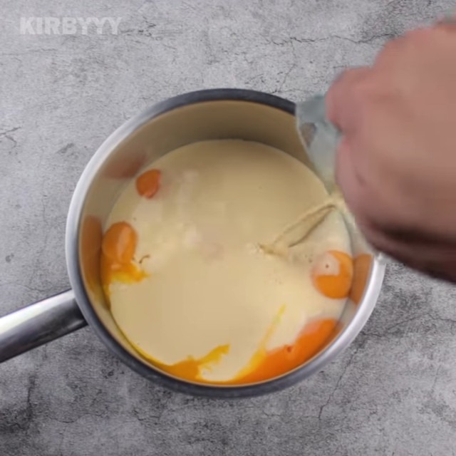 How To Make Graham Flan Cupcakes