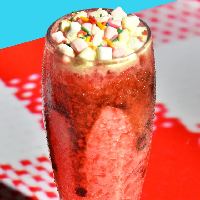 Max's Restaurant: Knickerbocker, Ice Scramble, Ube Cheese Turon