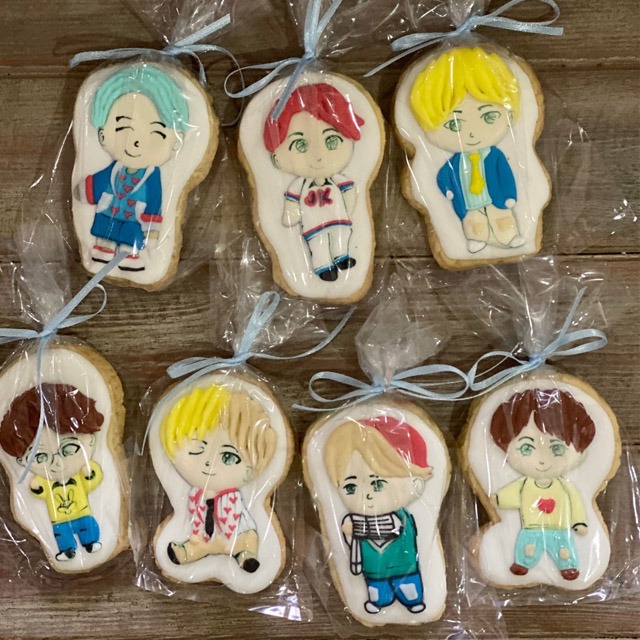 Gift Guide For K-Drama and K-Pop Foodies