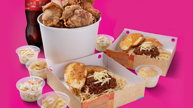 Pancake House's Classic Pan Chicken Holiday Buckets