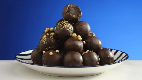 Attention, Chocolate Fans: You Need To Try This 4-Ingredient, No-Bake ...