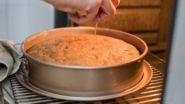 How To Make A Perfectly Baked Cake
