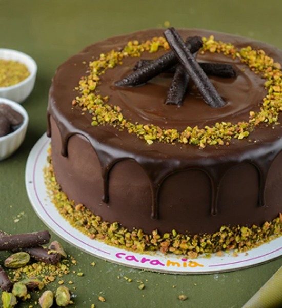 Cara Mia's New Crème Brulee Cake