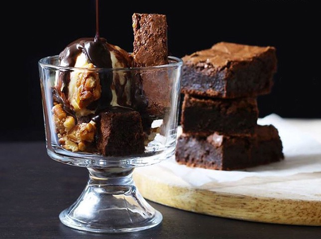 You Can Make Your Own Brownie Sundae at BONO Gelato