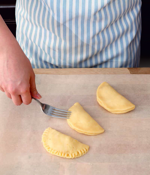Step-by-Step Guide: How to Make Chicken Empanada