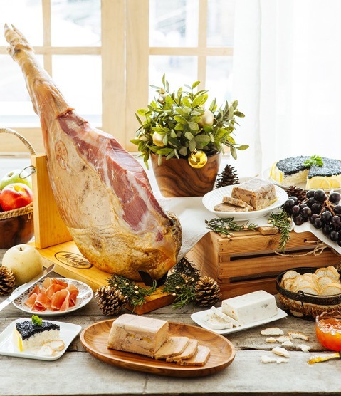 A Traditional Christmas Feast Made Easy