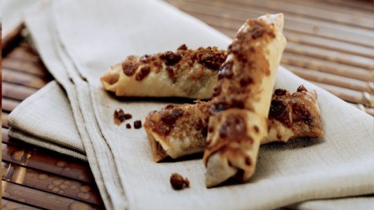 Baked Turon Recipe | Yummy.ph