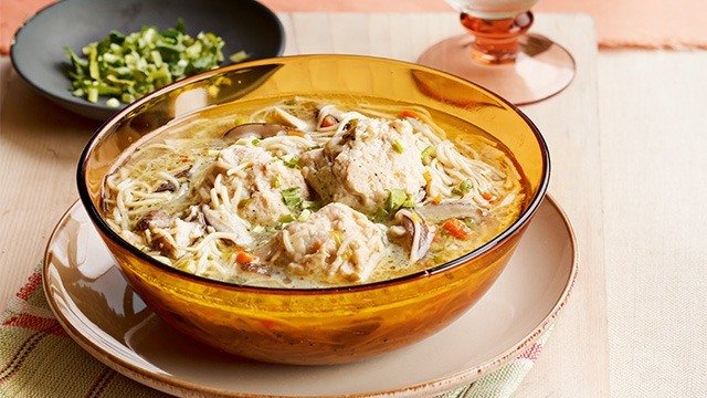 Chicken and Vegetable Misua Soup Recipe