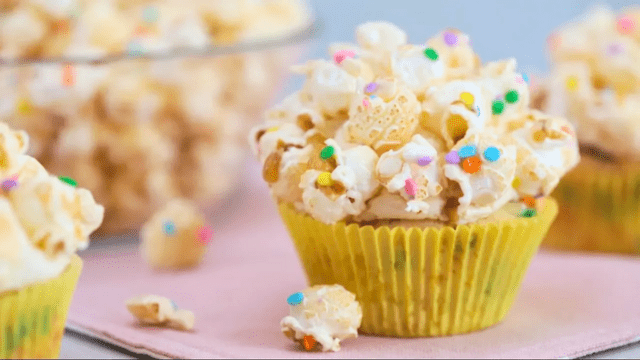 Funfetti Popcorn Cupcakes: How to Make Funfetti Cupcakes with Popcorn